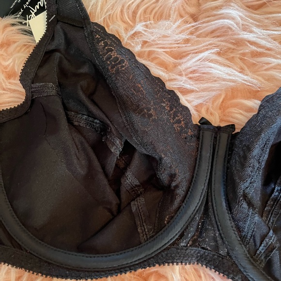 Playtex | Intimates & Sleepwear | New Playtex Secrets Signature Florals ...